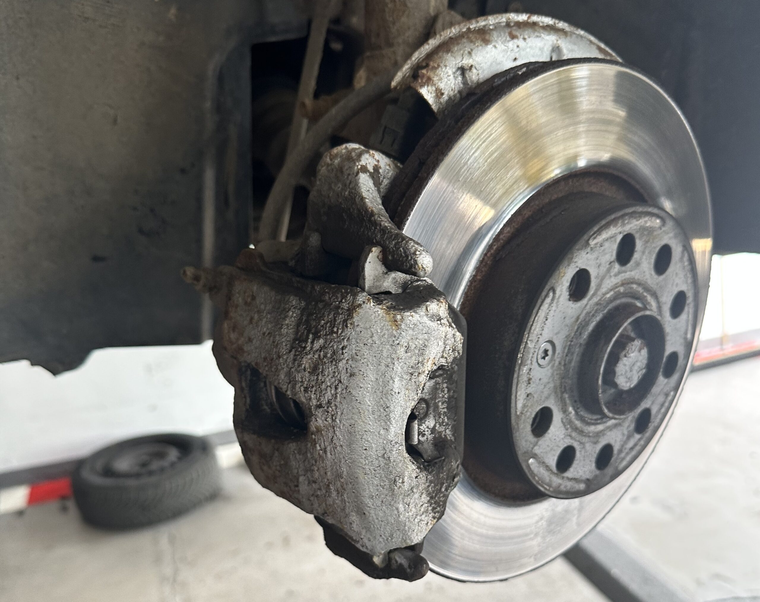 Výměna Brzd - Bezpečnost a Kvalita na Prvním Místě